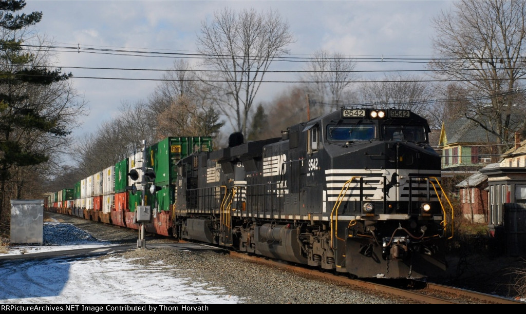 Intermodal NS 20R is eastbound at LEHL MP 48 on this frigid day